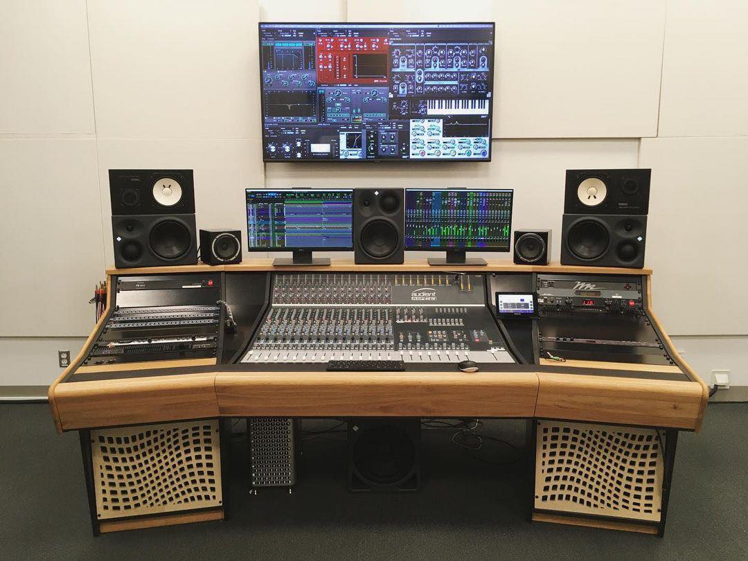 Zaor Matrix – Classic Studio Desk for medium-sized Consoles – Zaor ...